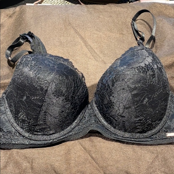 Danskin | Intimates & Sleepwear | Danskin Lace Underwire Bra Size 38c ...